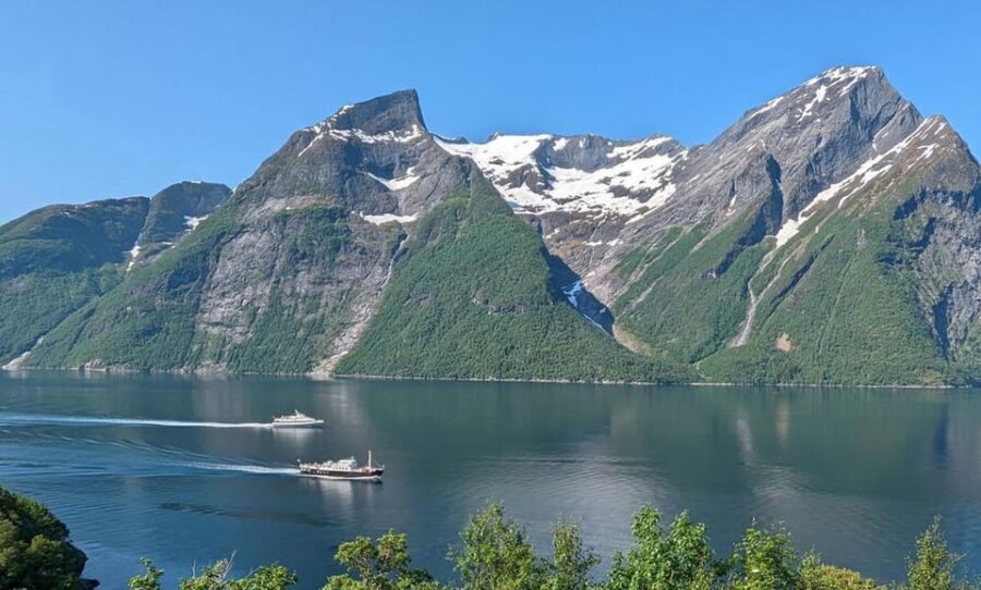 Hjørundfjord Fjord Cruise Øye-Ålesund one way - What Makes This Cruise Special