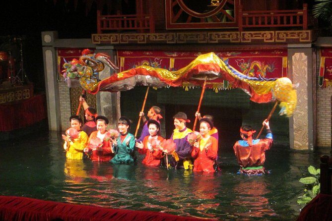 Ho Chi Minh City: Saigon River Dinner Cruise with Live Music - The Experience: What You Can Expect