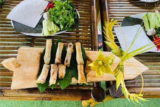 Hoi An Basket Boat with Lantern Making and Cooking Class Tour - Vietnamese Cooking: A Taste of Tradition