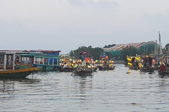 Hoi An Nightlife with Walking Tour, Night Market, Lantern Area, Sampan Boat ride - Who Should Consider This Tour?