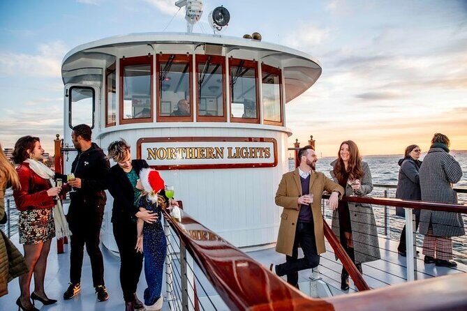 Holiday Sunset Cruise in Boston Harbor - Why This Cruise Is a Great Choice