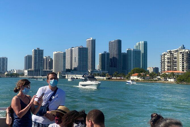 Hop-On Hop-Off Cruise Ticket in Bayside and South Beach in Miami - The Experience: What Travelers Can Expect