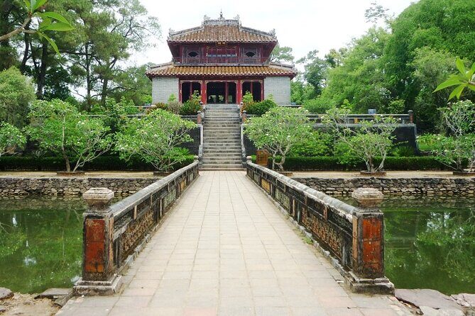 Hue City Tour by Private Car - Hue Budget Car Rental Options - Who Is This Tour Best For?