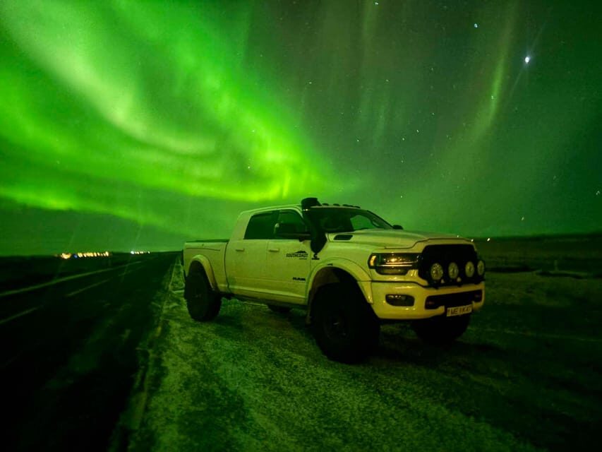 Hvolsvöllur: Northern Lights Hunt Guided Tour - Introduction to the Northern Lights Hunt from Hvolsvöllur
