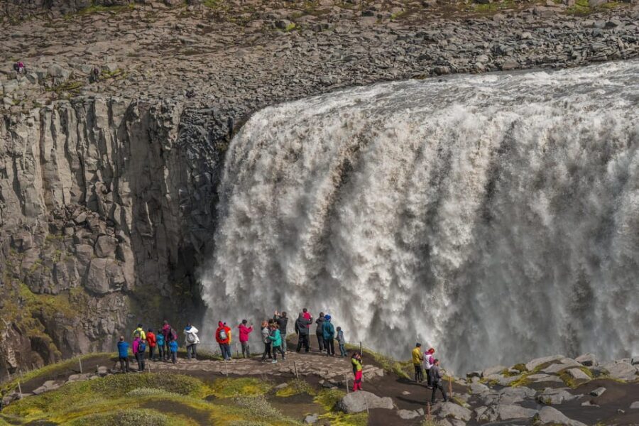Icelands Iconic Landmarks: A 5-Day Ring Road Adventure - What Makes This Tour Stand Out