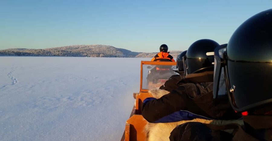 Ivalo: Ice Fishing Tour to Lake Inari, Reindeers & Lunch - Evaluating the Value