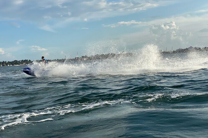 Jet Ski 90 Min Ride in Key West - The Experience: Speed, Safety, and Sightseeing