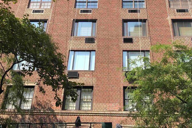Joan Didion's Manhattan Life: Self-Guided Audio Tour in New York - Exploring Joan Didion’s Manhattan: What to Expect