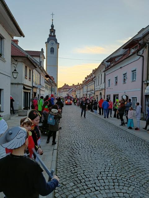 Kamnik: Guided City Tour with drink - FAQs