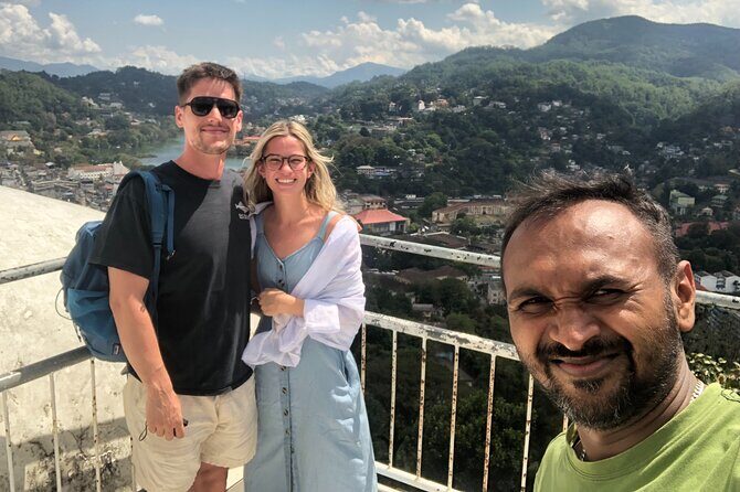 Kandy TukTuk tour with Local Tour Guide - Authentic Food and Local Flavor