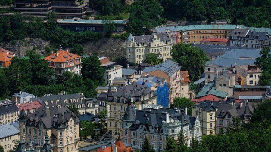 Karlovy Vary: Private Walking Tour - Unpacking the Experience: What to Expect