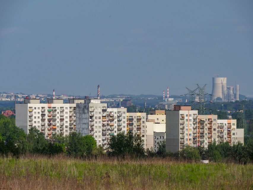 Katowice: Express Walk with a Local in 60 minutes - Meeting Point and Logistics