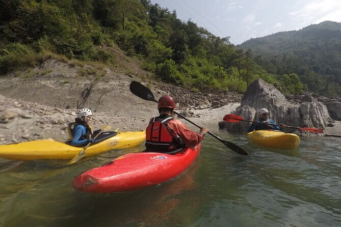 Kayak lessons in Rishikesh - Day-by-Day Breakdown of the Kayaking Course