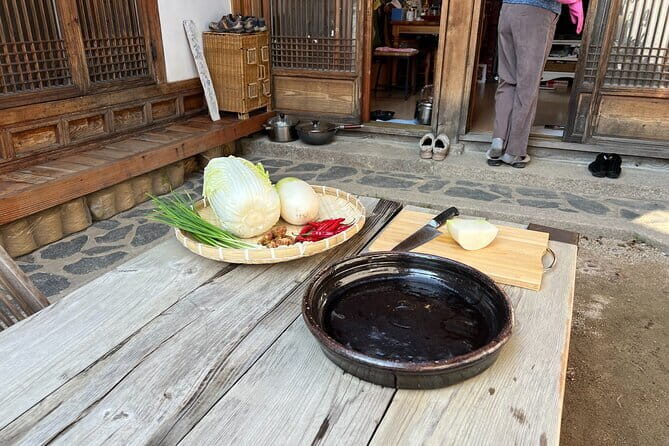 Kimchi Making Class (+ Korean BBQ) in Traditional Hanok Courtyard - Who Will Love This Tour?