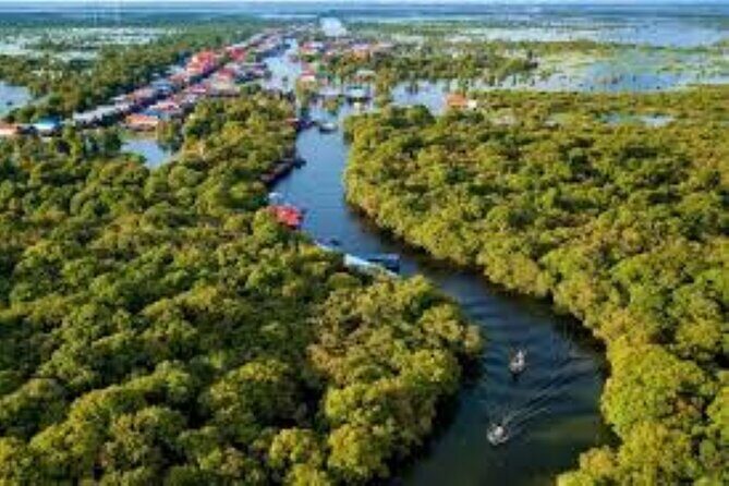 Kompong Phluk with Two Villages cruise tour from Siem Riep - The Boat Experience: From Land to Water