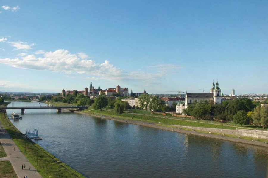 Krakow: 2-Day Tour, Wawel Hill, Jewish Heritage, Wieliczka - Detailed Breakdown of the Itinerary