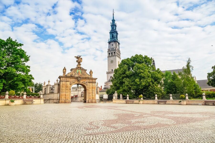 Krakow: Czestochowa & Black Madonna Day Tour - An In-Depth Look at the Tour Experience
