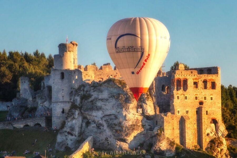 Kraków: Hot Air Balloon Flight with Champagne - Analyzing the Value