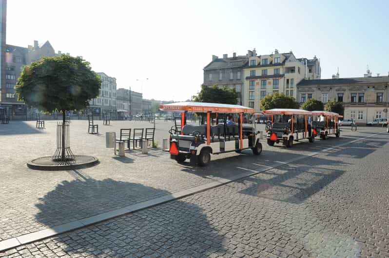 Krakow: Private City Tour by Electric Car with Audio Guide - What to Expect on the Tour
