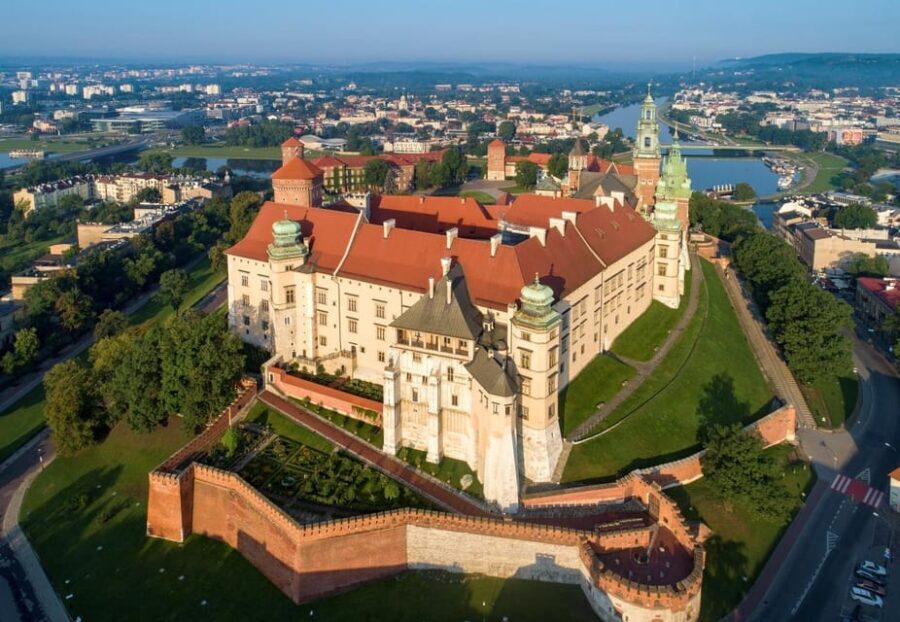 Krakow: Rynek Underground, Wawel Castle & Cathedral Tour - The Sum Up