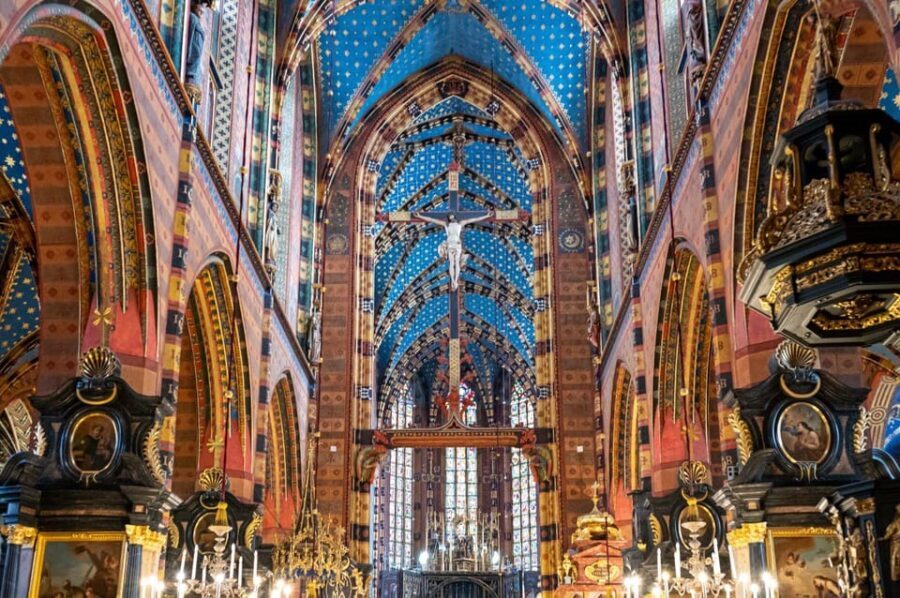 Krakow's Old Town, St. Mary's Basilica and Rynek Underground - What the Reviews Say