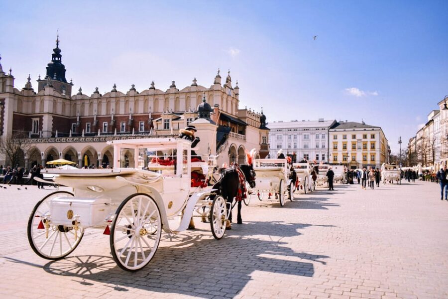 Krakow's Old Town: Uncover Hidden Gems with a Local - Who Should Consider This Tour?