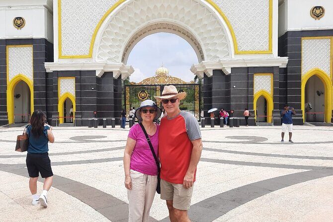 Kuala Lumpur & Batu Caves Full-Day City Tour - The Itinerary Breakdown