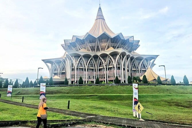 Kuching Half Day City Tour with Pick-up - FAQ