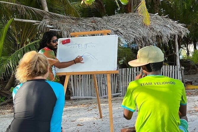 Learn to surf with Fuvahmulah Surf School - An Overview of the Experience