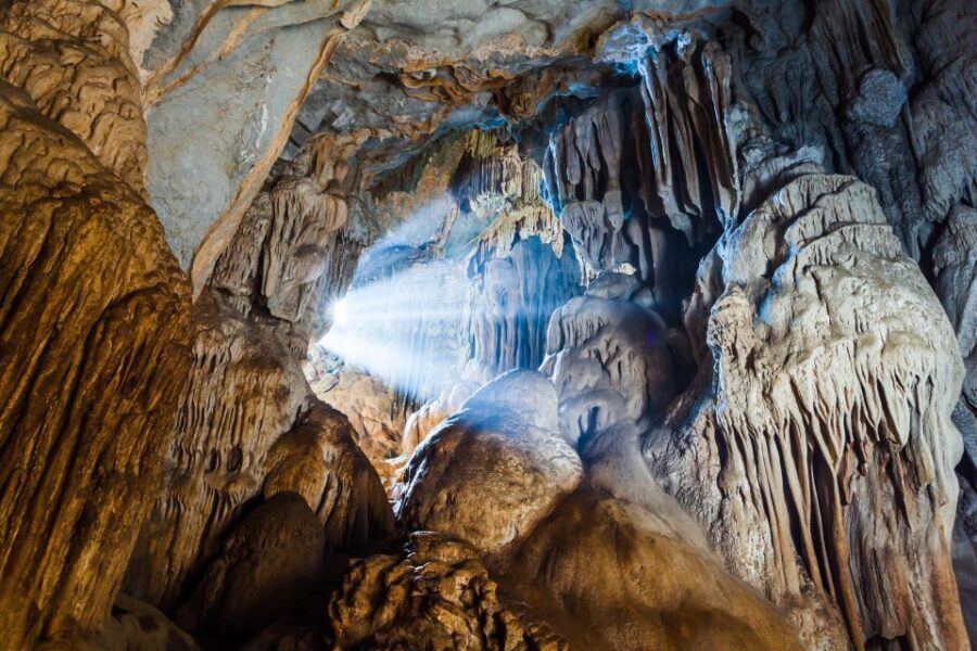 Ljubljana: Postojna Cave & Predjama Castle Tickets and Tour - The Itinerary: A Play-by-Play Breakdown