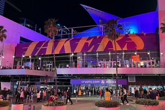 Los Angeles Lakers Basketball Game at Crypto Arena - A Closer Look at the Experience