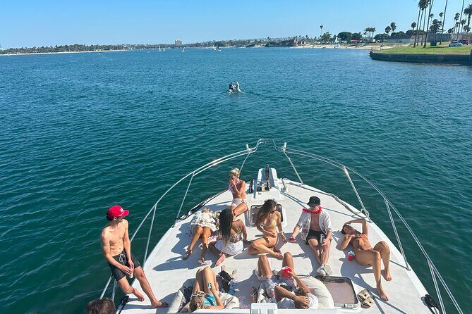 Luxury Bay or Sunset Yacht Cruise in San Diego - Who Will Love This Cruise?