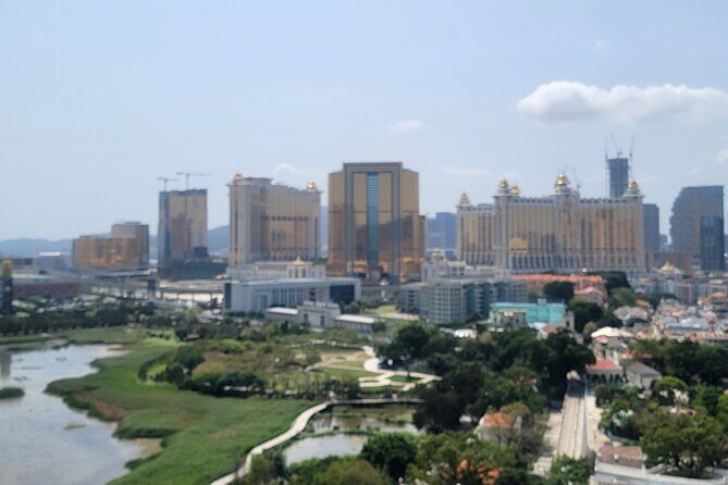 Macau Private Tour with Toyota Alphard luxury MPV limousines - Practical Details and Tips