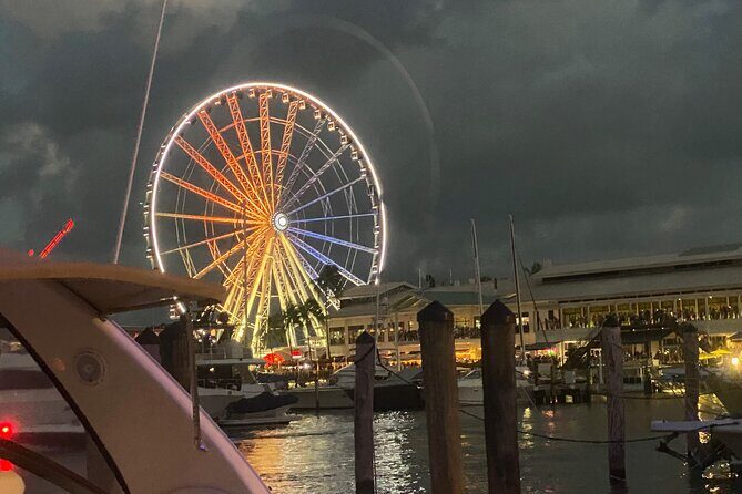 Miami: 4th of July Fireworks Cruise on Biscayne Bay - Dining, Drinks, and Celebrations