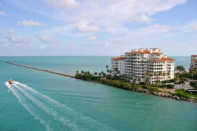 Miami: Adults Only Party Cruise with Two Drinks Included - Who Is This Tour Best For?