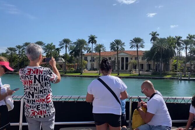 Miami Boat Tour of Celebrity Homes & Miami River Skyline 360 View - The Sum Up