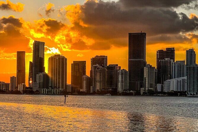 Miami Cruise of Celebrity Homes and Biscayne Bay - Analyzing the Price and Value
