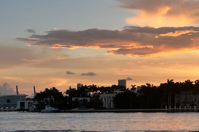 Miami Sunset Cocktail Cruise and a Drink - The Experience Onboard