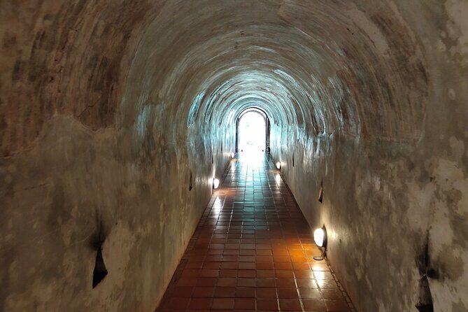 Monks trails (1 hour)-Wat Umong- Wat Phalat & Doi Suthep temple - What’s Included and What’s Not