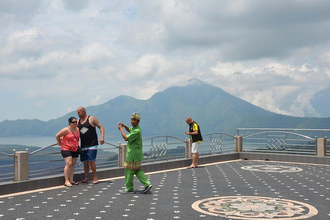 Mount Batur Volcano, temples, Scenic Rice Terrace and Swing - A Day in Bali: What This Tour Offers and Why It Matters