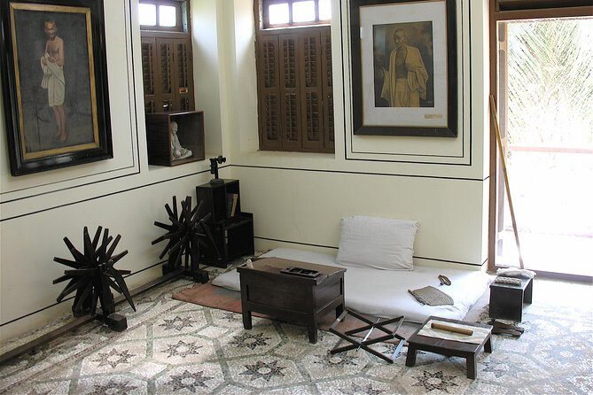 Mumbai: Half day guided city tour with a local - Analyzing the Value and Practicality