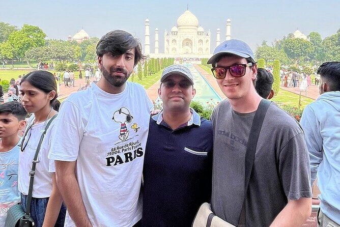 Mumbai: Private Day Tour Of Tajmahal With Car ,Entrance , Meal - Transport, Guides, and Overall Value