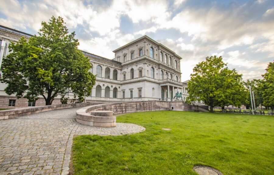 Munich: Capture the most Photogenic Spots with a Local - A Step-by-Step Look at the Itinerary