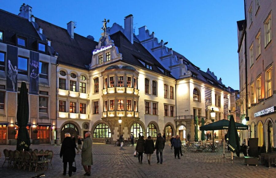 Munich: Food Tour Beer- 3 small beers & "Brotzeit" in GERMAN - What Travelers Are Saying