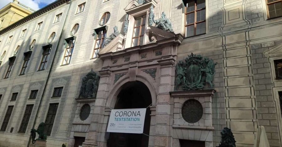 Munich Residenz: Private Tour with artists and historians - The Itinerary Breakdown