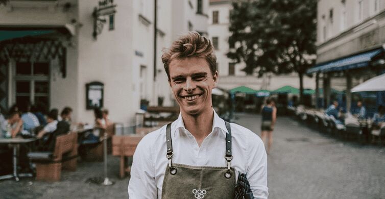 Munich: Romantic Wine Experience for Two at Viktualienmarkt - The Review in Detail