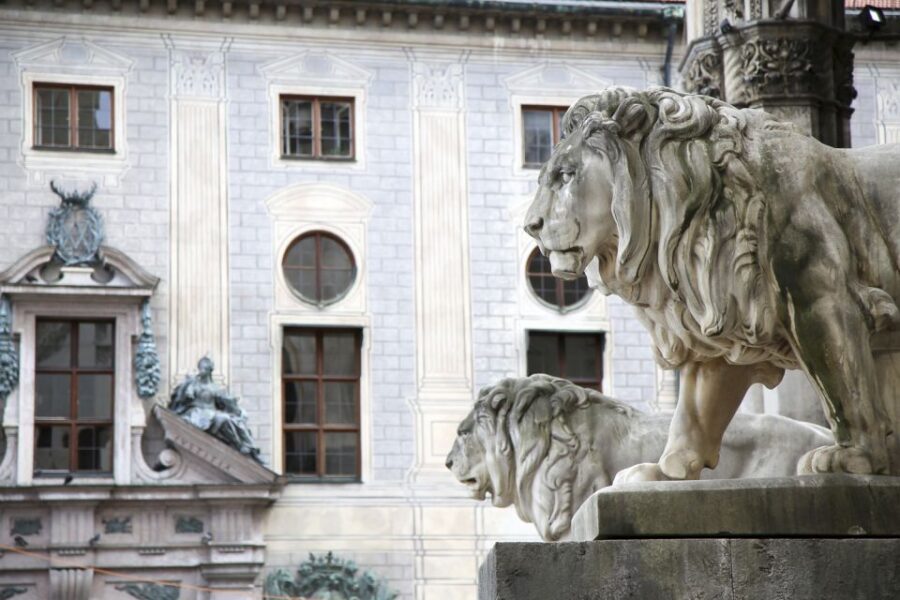 Munich: Third Reich & WWII Walking Tour - What You Can Expect