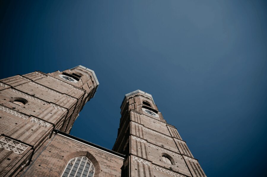 Munich's 500 Years of Architecture Guided Tour - Architectural Highlights and Hidden Gems