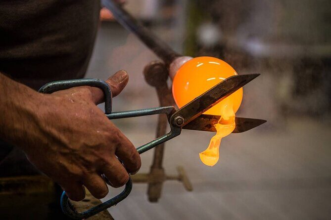 Murano & Burano Islands Tour with Glass-blowing Factory Visit - FAQ
