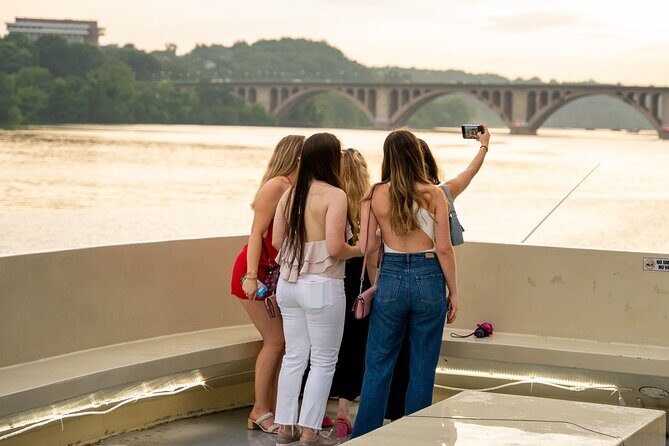 Narrated Sightseeing Boat Cruise along Potomac River in DC - The Bottom Line: Who Should Consider This Tour?